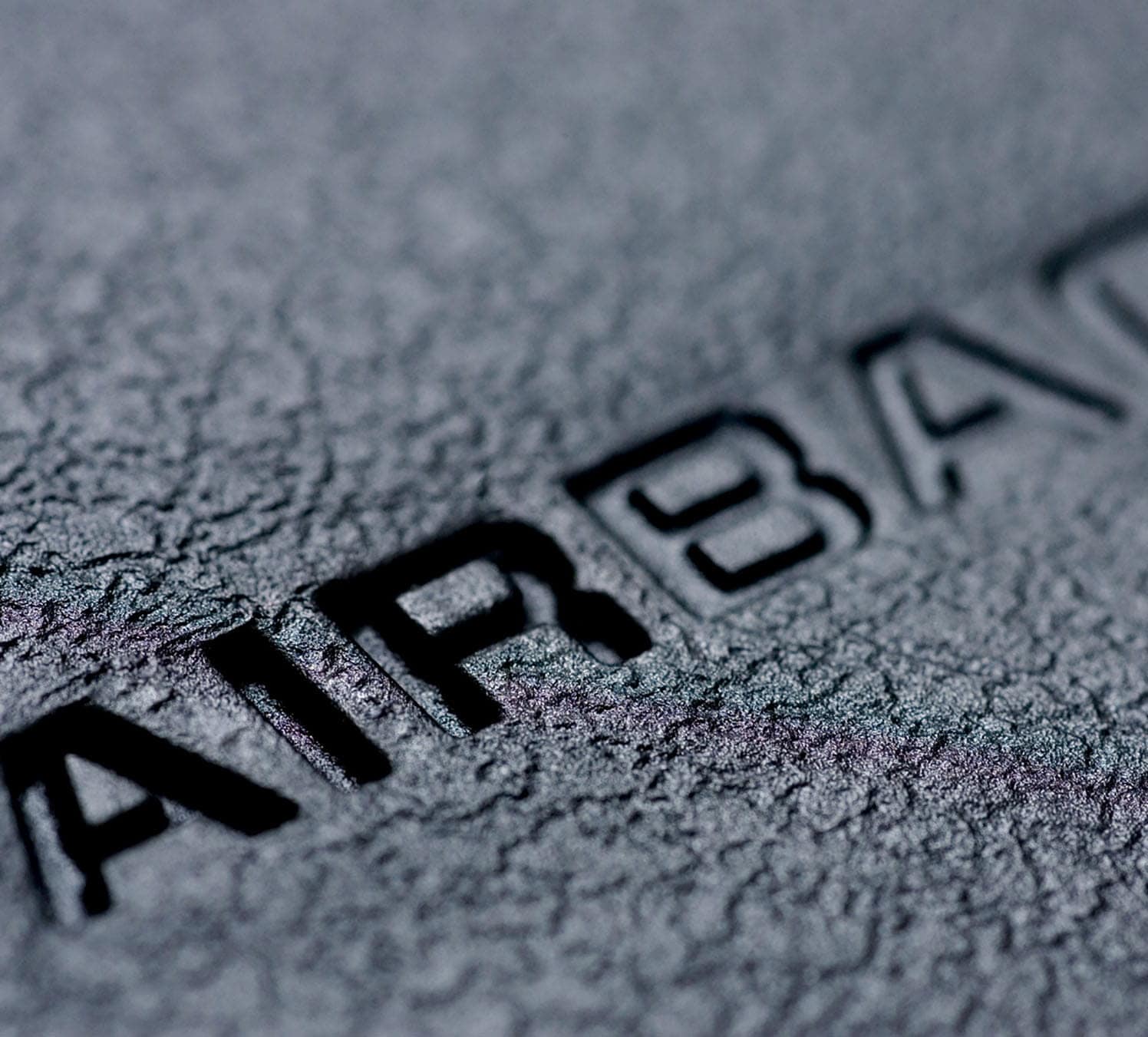 Laser Scoring for airbag tear lines | Jenoptik Japan